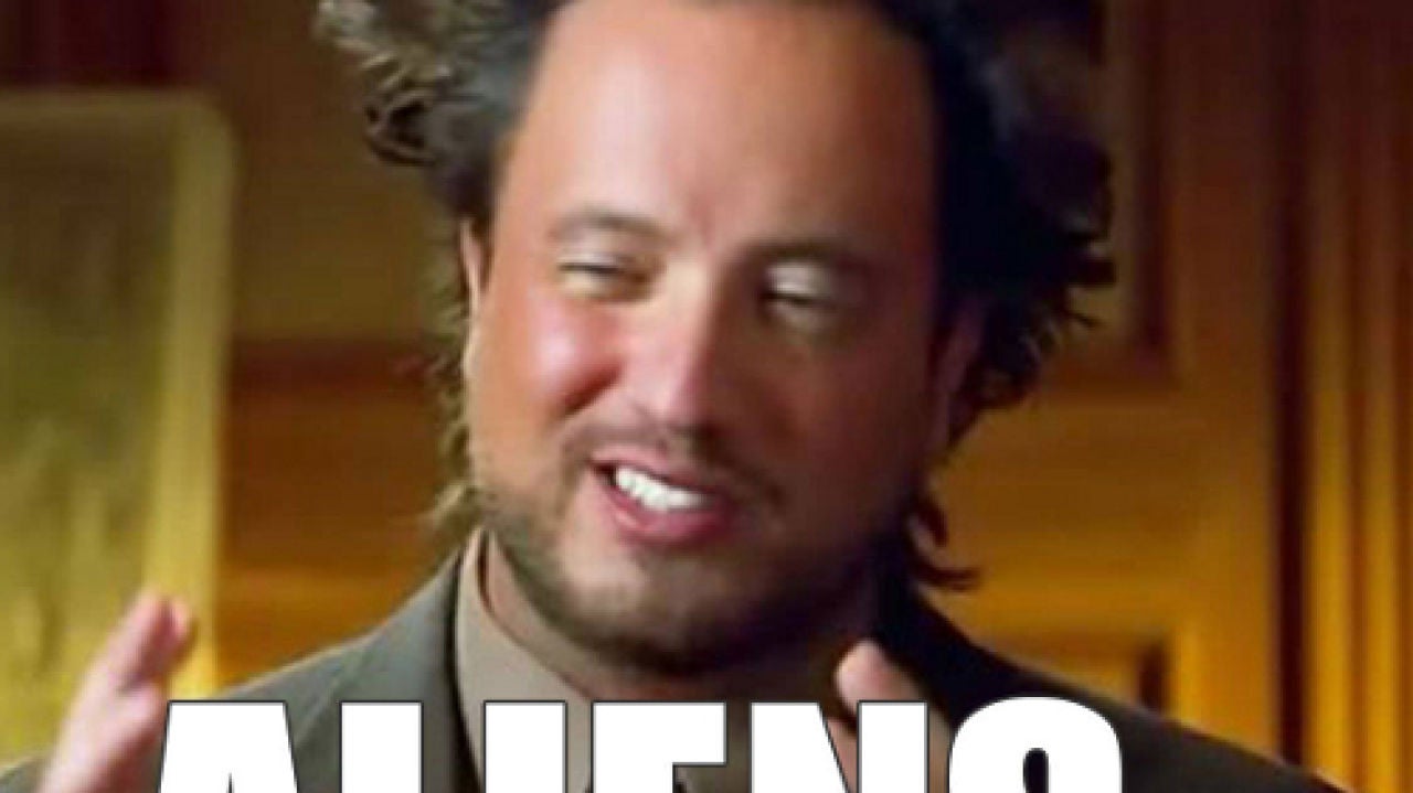 La historia del meme 'Ancient Aliens'