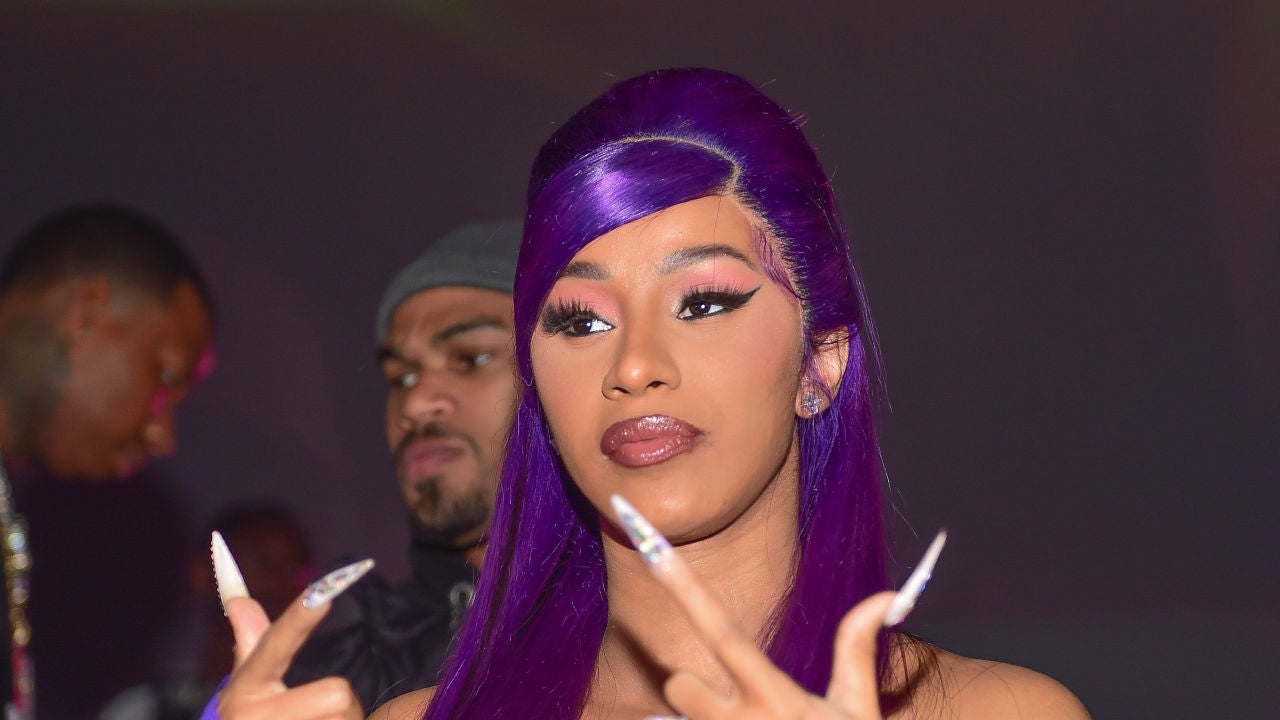 Cardi B enseña sus nuevos y dolorosos piercings