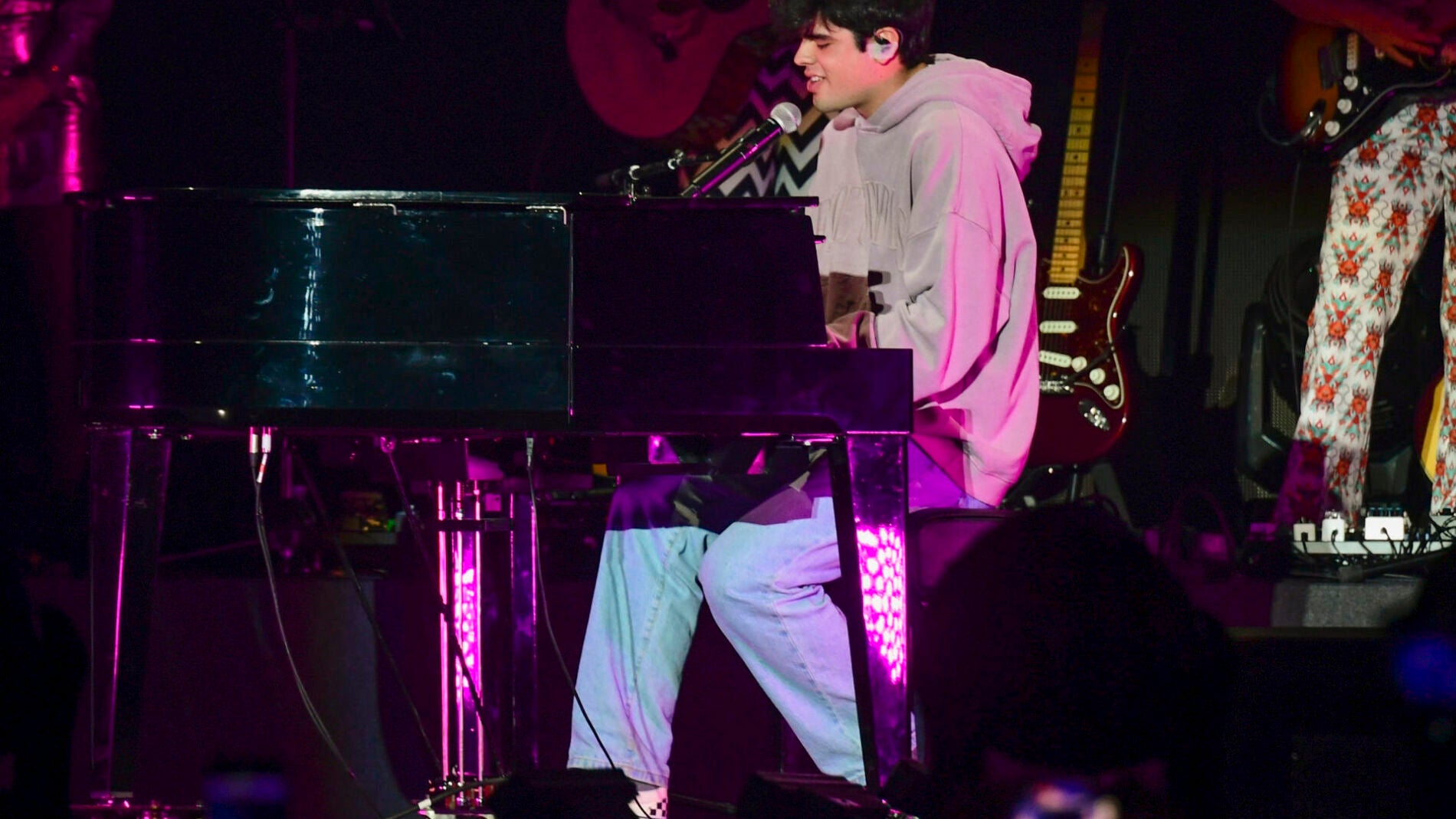 Iñigo Quintero anuncia nueva canción en la que hablará sobre cómo se ...