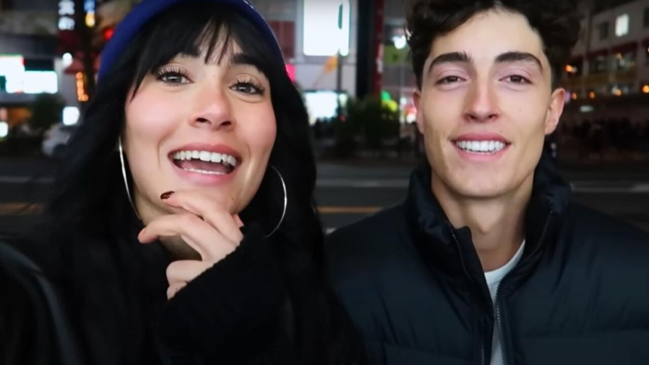¿Aitana y Plex confirman su relación? La cantante vuelve a aparecer en el último vídeo del youtuber