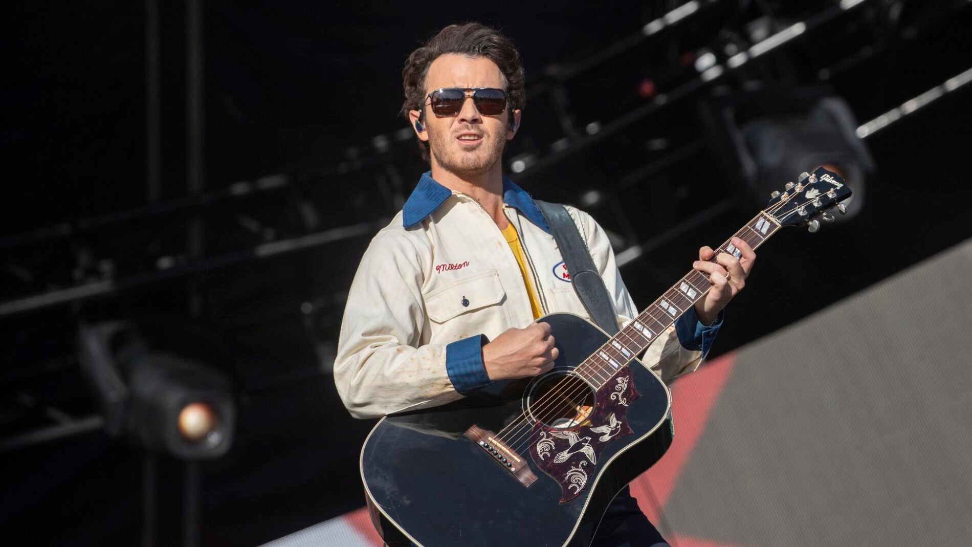 Joe Keery (Stranger Things) se vuelve viral con esta canción que sacó ...
