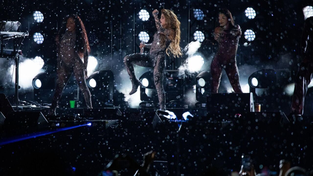 Shakira, Camilo, Rosé y Cardi B unen voces en Nueva York por África y ...